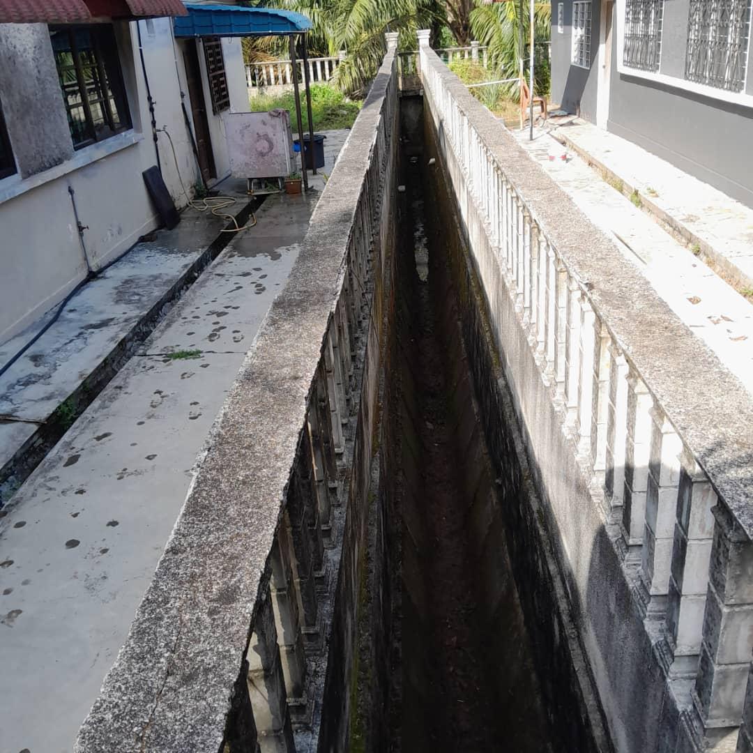 KERJA-KERJA PEMBERSIHAN DAN PENYELENGGARAAN PARIT LONGKANG DI SEKITAR ...